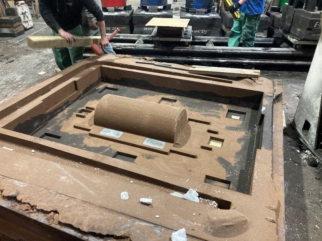 Making of a Patternless Casting Utilizing a Single-Use Styrofoam ...